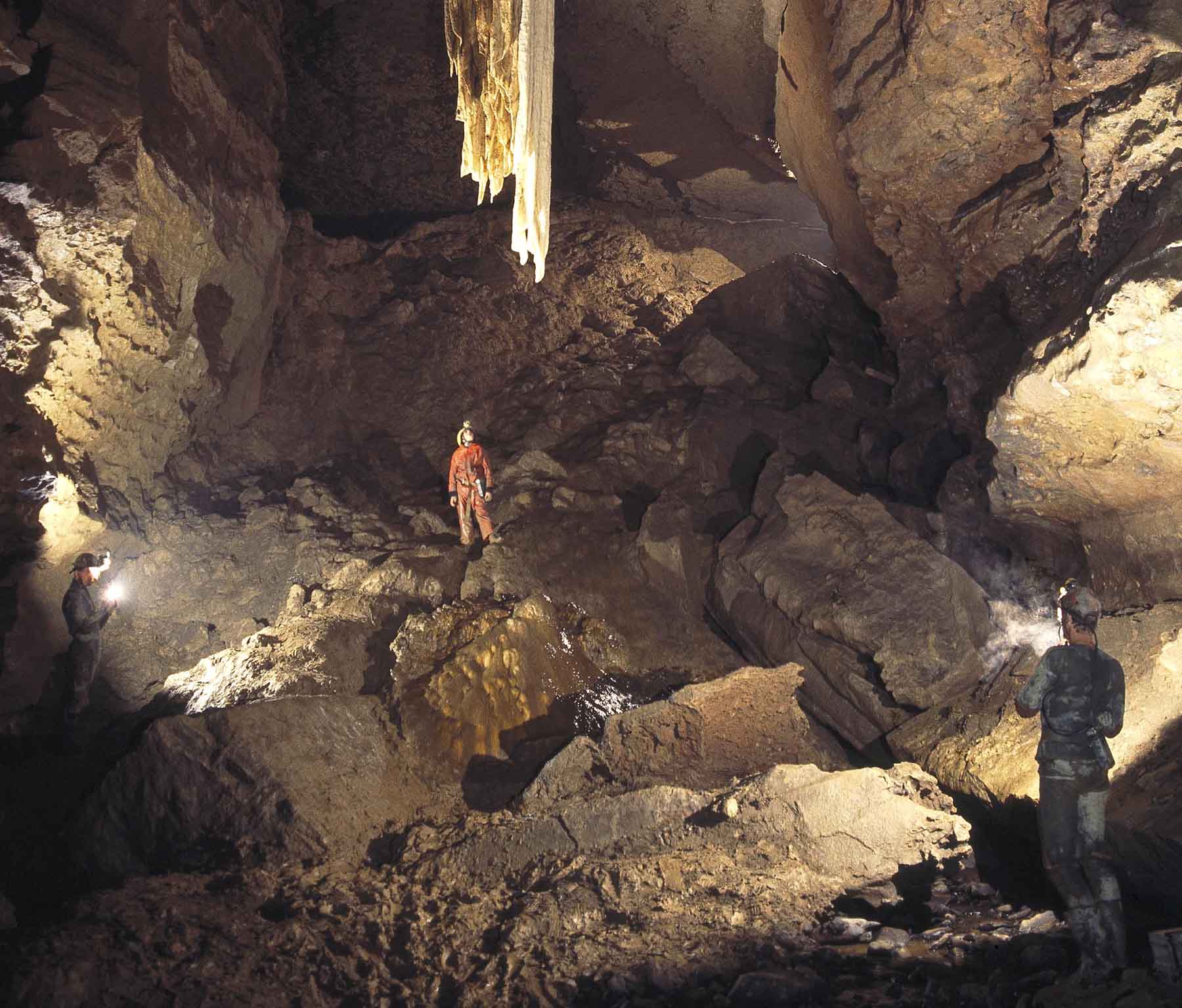Doolin Cave | Europe’s largest stalactite - Secret World