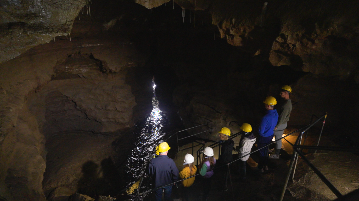 Discover the Ultimate School Tour Destination in Ireland: Doolin Cave ...